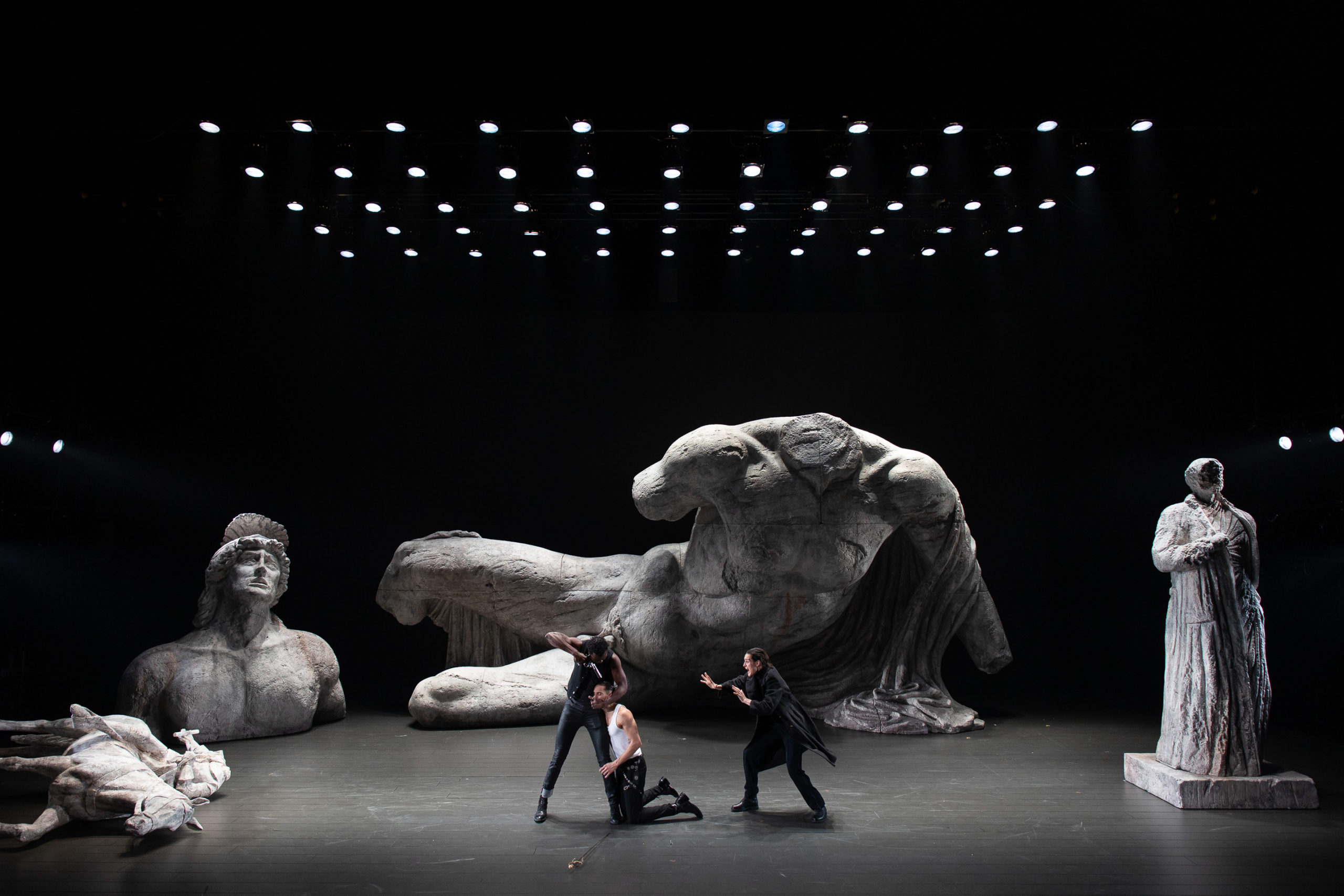 Le Dom Juan de David Bobée - LA MANUFACTURE.